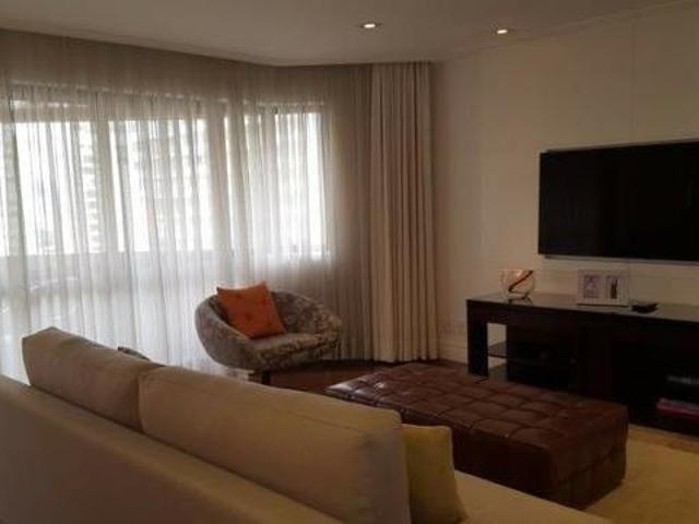 Apartamento de alto padrão à venda no Campo Belo, São Paulo SP: 5 quartos, 2 suí