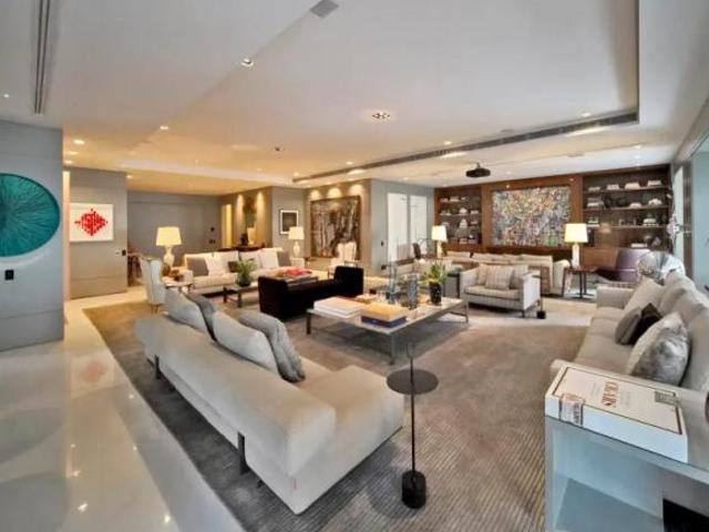 Apartamento de alto padrão à venda no Condomínio Artur Ramos no Jardim Europa em São Paulo SP