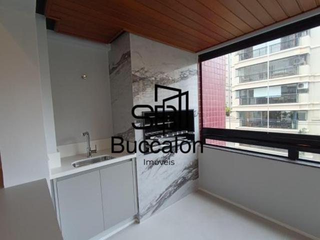 Apartamento de Alto Padrão à Venda — Boqueirão, Santos/SP | 295 m² • 4 Suítes • 4 Vagas • Frente Pra