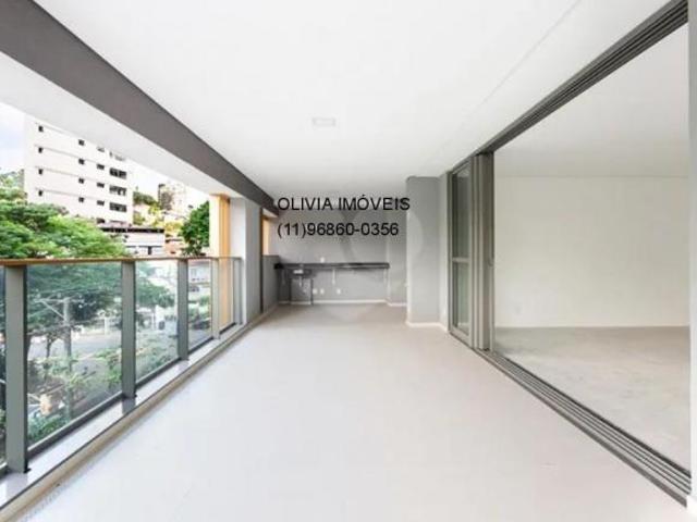 Apartamento de Alto Padrão a venda com 277mts, 4 suítes, 4 vagas e depósito em Perdizes