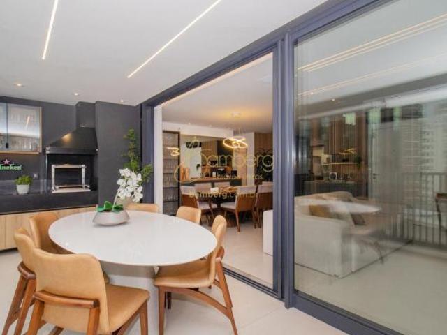 Apartamento de alto padrão à venda em Moema 03 súites
