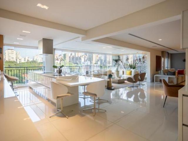 Apartamento de Alto Padrão à Venda em Perdizes – 3 Suítes Escritório Varanda Gourmet com Vista