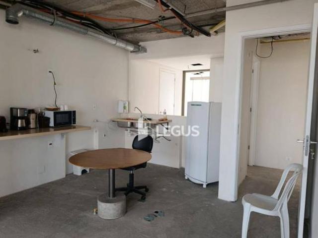 Apartamento de alto padrão à venda em Pinheiros – 232m² com elevador privativo
