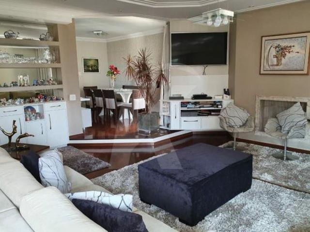 Apartamento de Alto Padrão à Venda em Santana R$1.800.000