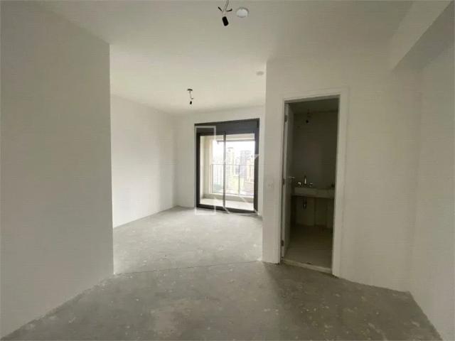 Apartamento de alto padrão, com 3 suítes e 3 vagas, à venda na Vila Nova Conceição!