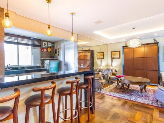 Apartamento de Alto Padrão com 3 Suítes e 203,18 m