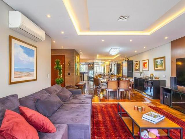 Apartamento de Alto Padrão com 3 Suítes e 203,18 m