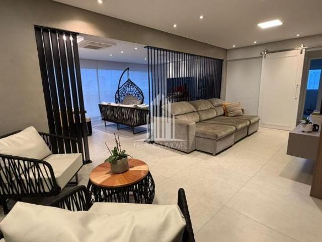 Apartamento de Alto Padrão com 3 Suítes e Vista Deslumbrante em Santa Teresinha, São Paulo Imperdí