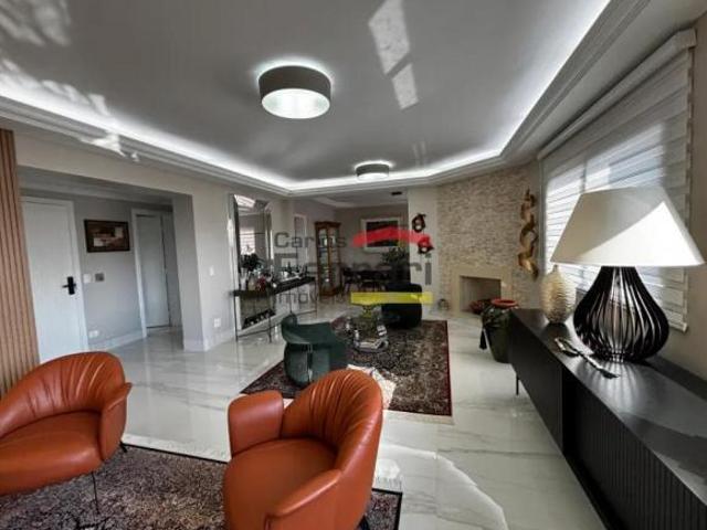 Apartamento de Alto Padrão com 235m² e 4 Suítes à venda em Santana