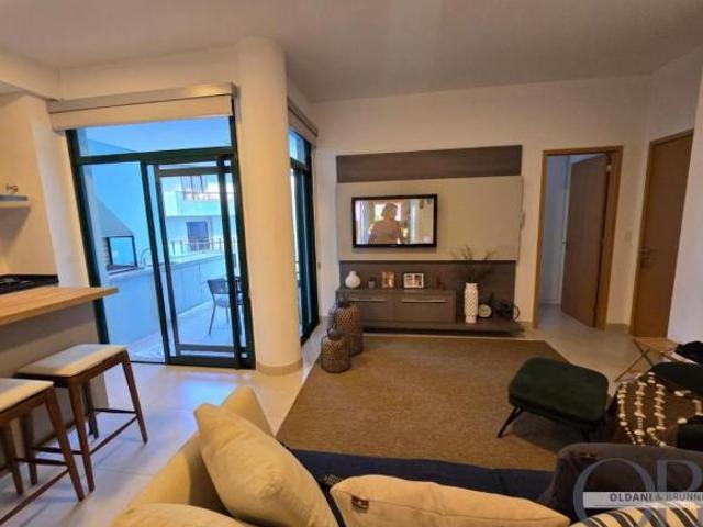 APARTAMENTO DE ALTO PADRÃO COM 2 SUÍTES NA PRAIA GRANDE VISTA LATERAL PARA O MAR