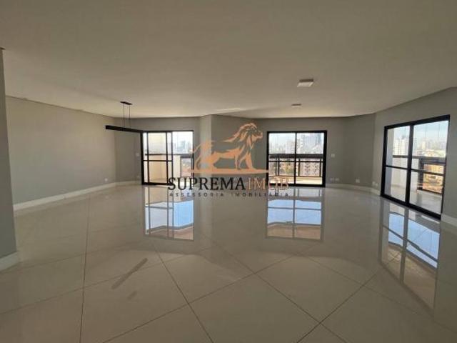 Apartamento de alto padrão com 780 m², Condomínio Torre Branca
