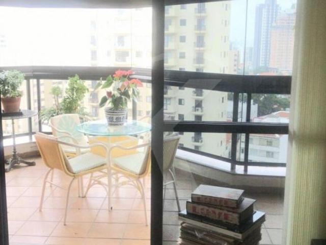 Apartamento de alto padrão em área nobre de Santana com 208m2, 3 suítes, 3 vagas e varanda gourmet