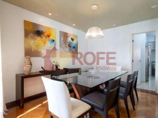 Apartamento de Alto Padrão em Moema | 197m², 3 Suítes e Acabamentos de Luxo