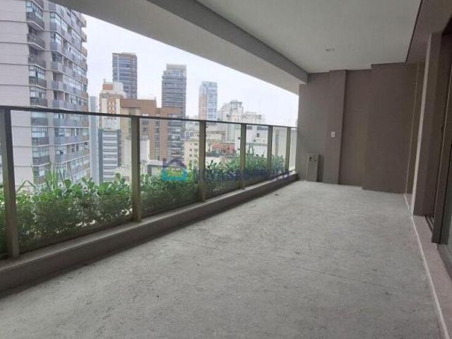 Apartamento 150m² de Alto Padrão em Moema com Interiores Assinados Versace Home