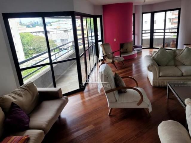 Apartamento de Alto Padrão em Perdizes Nobre com 3 Suítes e 4 Vagas Grove Island: Luxo, Conforto e