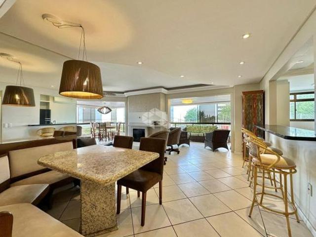 Apartamento de alto padrão frente mar em Capão da Canoa RS