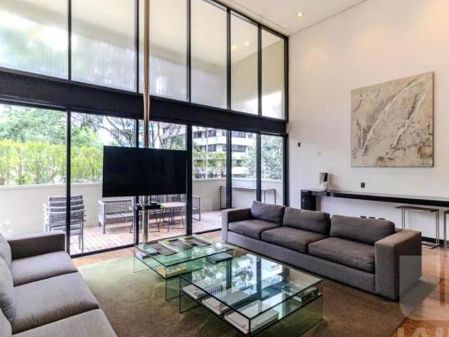 Apartamento de Alto Padrão Mobiliado, 374m², 4 Suítes, Higienópolis