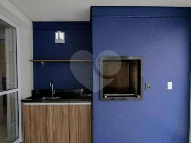 Apartamento de alto padrão na Aclimação com 3 suítes, 2 vagas e varanda gourmet