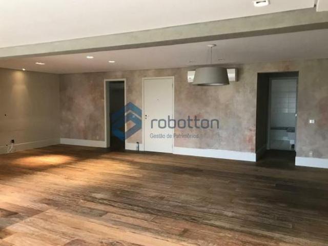 Apartamento de Alto Padrão na Granja Julieta | 210m², 3 Suítes e 4 Vagas