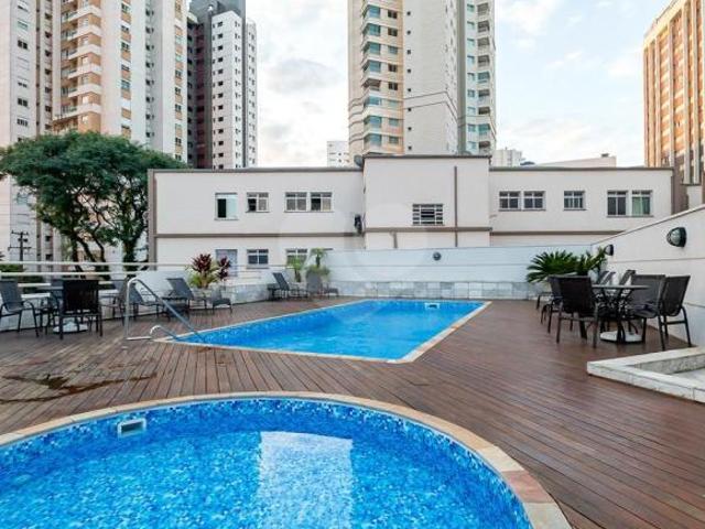 Apartamento de alto padrão no Água Verde – 154m², 3 dormitórios e 2 vagas!