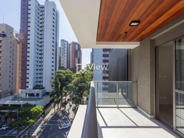 Apartamento de Alto Padrão no Batel – Sofisticação