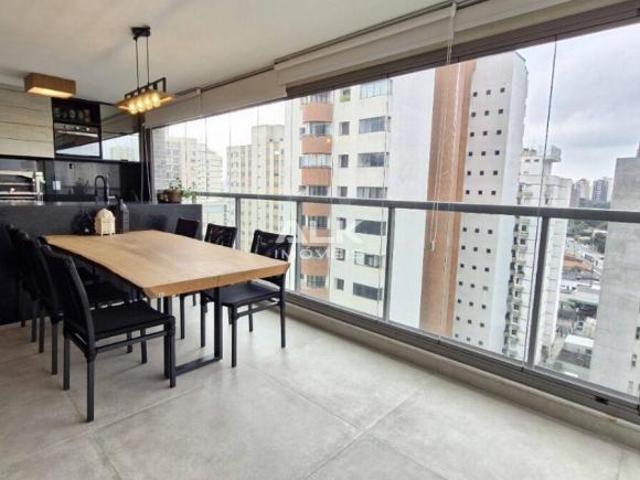 Apartamento de alto padrão no Brooklin, com 3 suítes