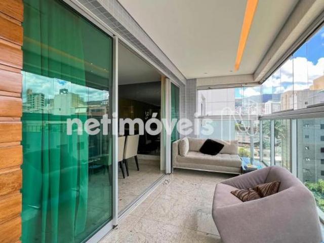 Apartamento de Alto Padrão à Venda no Carmo – 162 m²  com 4 Quartos e 6 Vagas