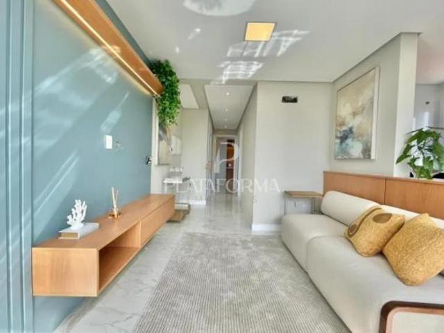 Apartamento de Alto Padrão no Centro: Mobiliado, Vista Livre e ao Lado da Av. da Igreja R$ 750.000