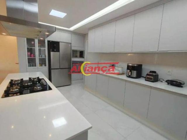 Apartamento de alto padrão no Cidade Maia, Torre Atlântica, com 182m²