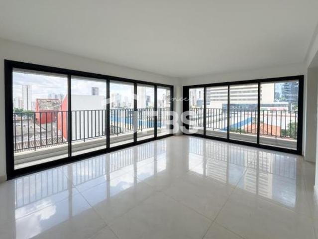 Apartamento de Alto Padrão no Cristal Tower!
