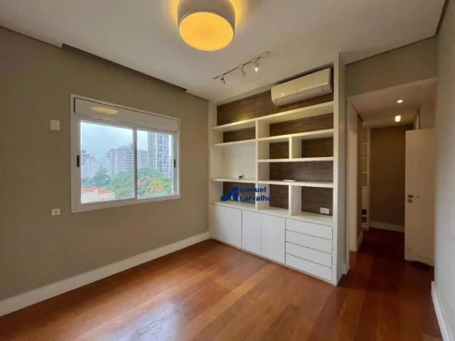 Apartamento de alto padrão p/ locação c/ 300m² 4 dormitórios 3 suítes 2 salas c/ 2 varan
