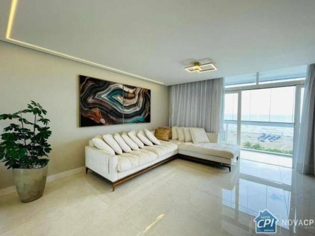 Apartamento de Alto Padrão Porteira Fechada com 3 Quartos em Santos