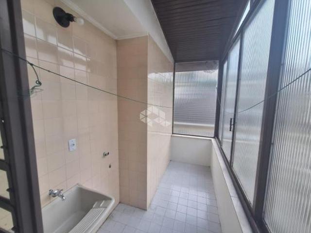 Apartamento de dois dormitórios no centro da cidade de Garibaldi