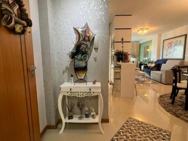 APARTAMENTO DE DOIS DORMITÓRIOS NO CENTRO DE TRAMANDAÍ