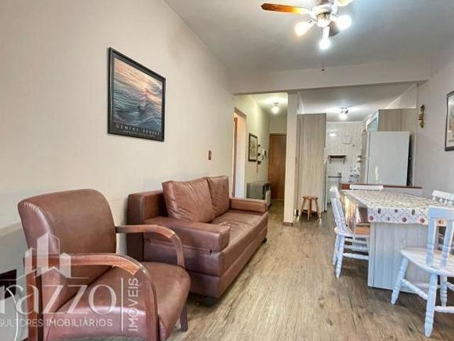apartamento de dois dormitórios no centro de tramandaí