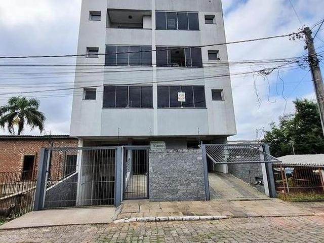 APARTAMENTO DE DOIS DORMITÓRIOS NO SAGRADA FAMÍLIA