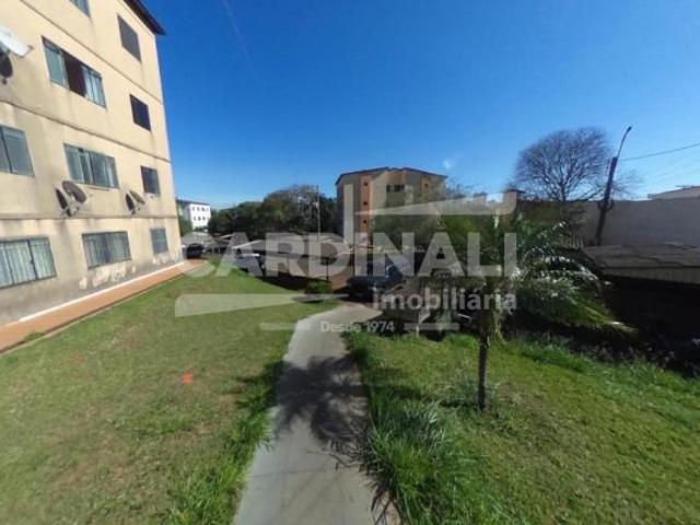 Apartamento de Dois dormitórios localizado no bairro Bota Fogo Conjunto de Edifício Romeu Santini