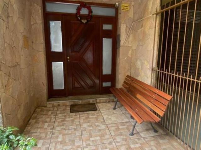 Apartamento de dois dormitórios localizado no bairro Passo da Arreia