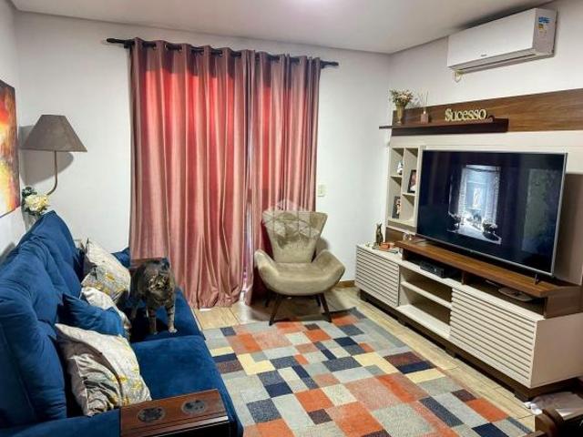 Apartamento de dois dormitorios, semi mobiliado a venda