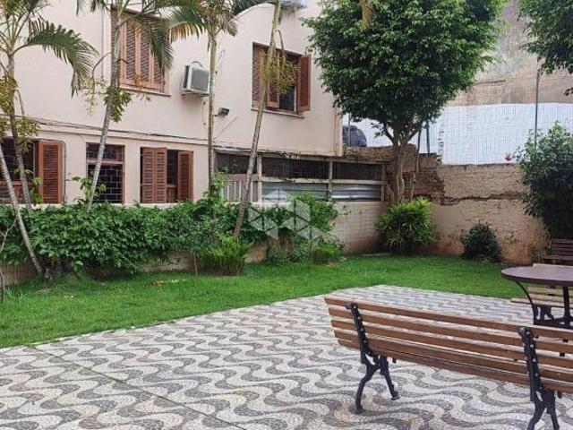 Apartamento de dois quartos com vaga de garagem escriturada na Independência
