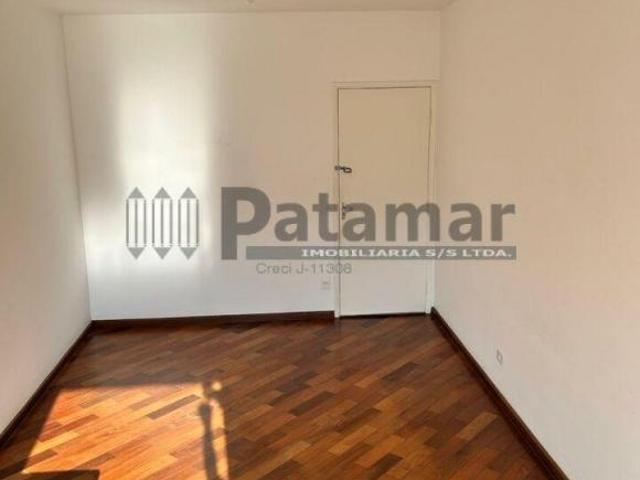 Apartamento de dois quartos ao lado da USP