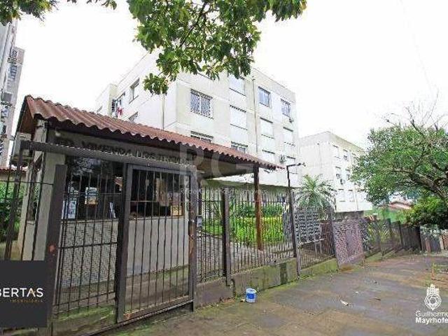 Apartamento de dois quartos e uma vaga de garagem no bairro Tristeza em Porto Al
