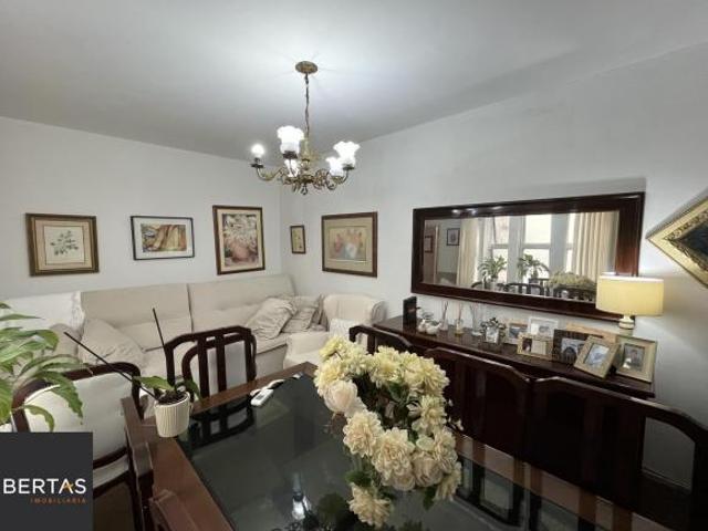 Apartamento de dois quartos no bairro Rio Branco em Porto Alegre