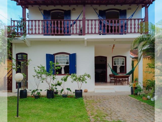 Apartamento de dois quartos no piso superior em Paraty