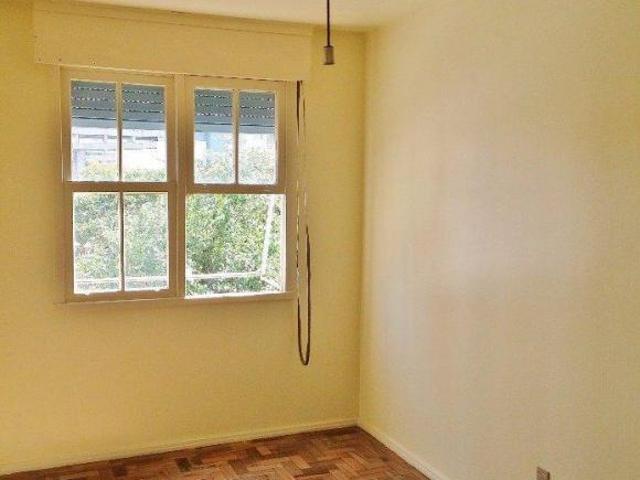Apartamento de dois quartos na Avenida Princesa Isabel