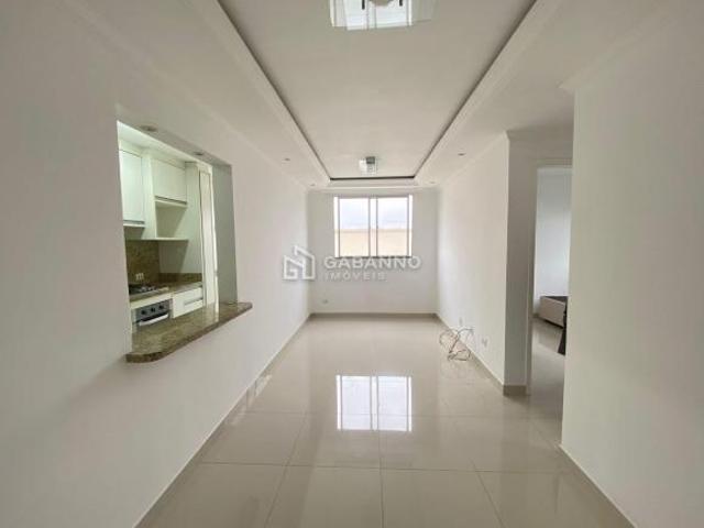 Apartamento de dois quartos, pronto para mudar em
