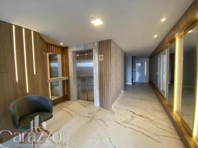 Apartamento de frente com o0o2 dormitórios