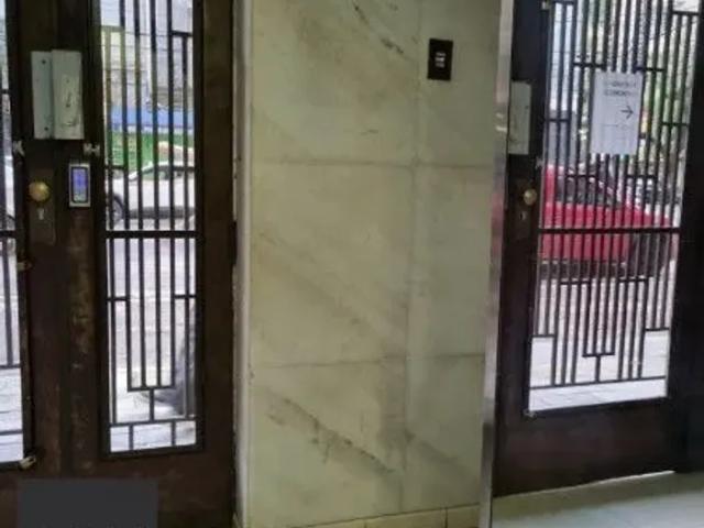 Apartamento de frente com 1 dormitório para venda no bairro Cidade Baixa em Porto Alegre/RS
