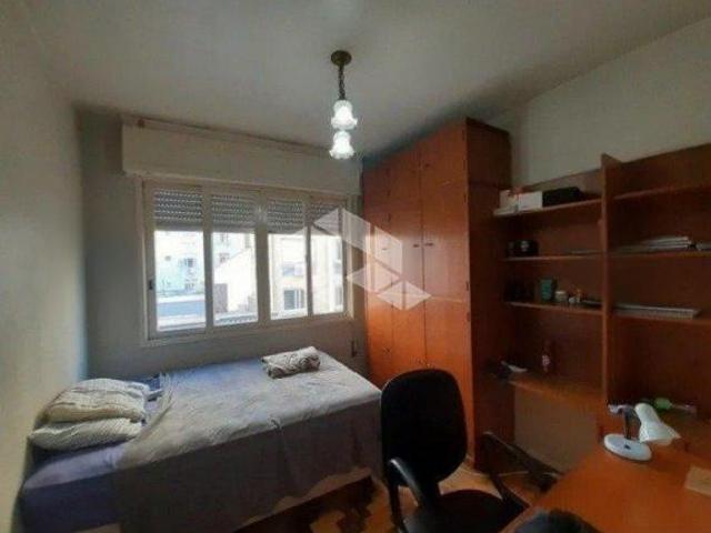 Apartamento de frente, no Centro de Porto Alegre com 3 dormitórios