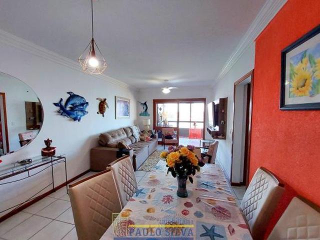 Apartamento de frente para o rio, com três quartos, mobiliado e com
